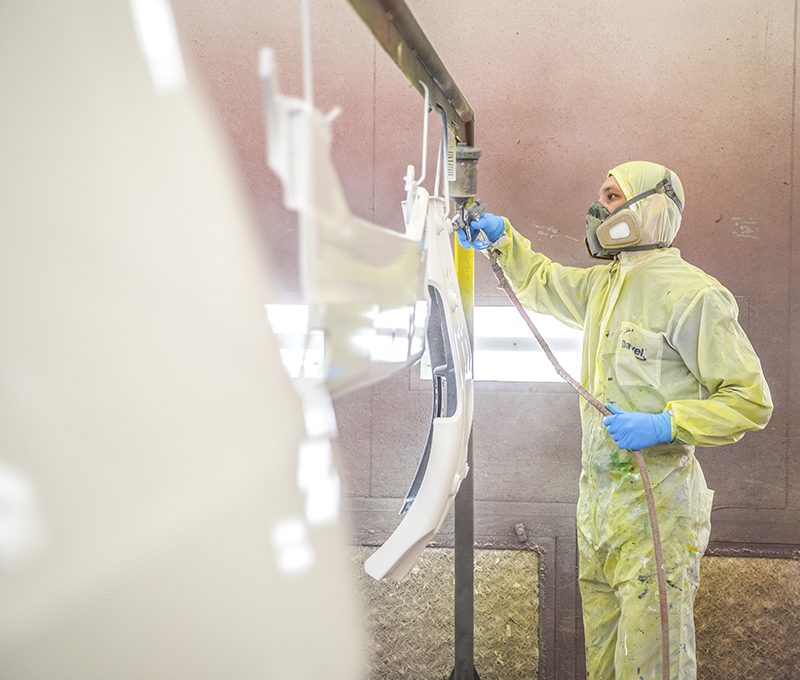 Vrachtwagen spuiten en lakken - Dubbeldam